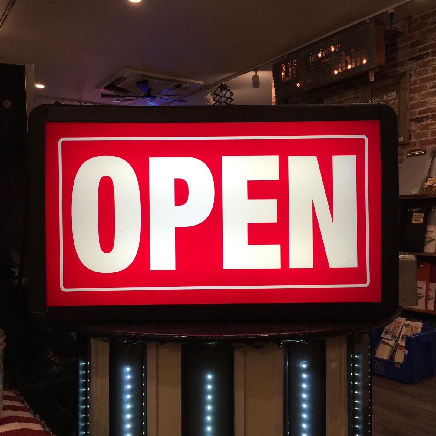 CHECKER AUTO PARTS ライトサイン💡 | アメリカンヴィンテージ・アンティーク家具ショップ【L.A.DEPO】エル・エー デポ